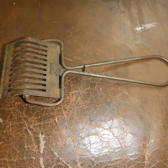 Vintage | Kitchen | Vintage Antique Herb Rolling Mincer Herb Metal ...